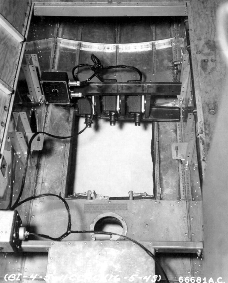 WWII K-24 Aerial Camera - USRadioguy.com