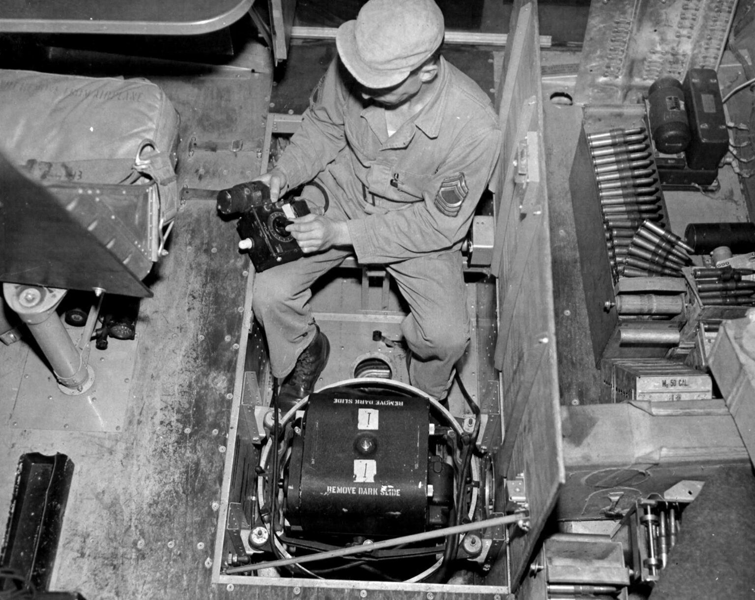 WWII K-24 Aerial Camera - USRadioguy.com